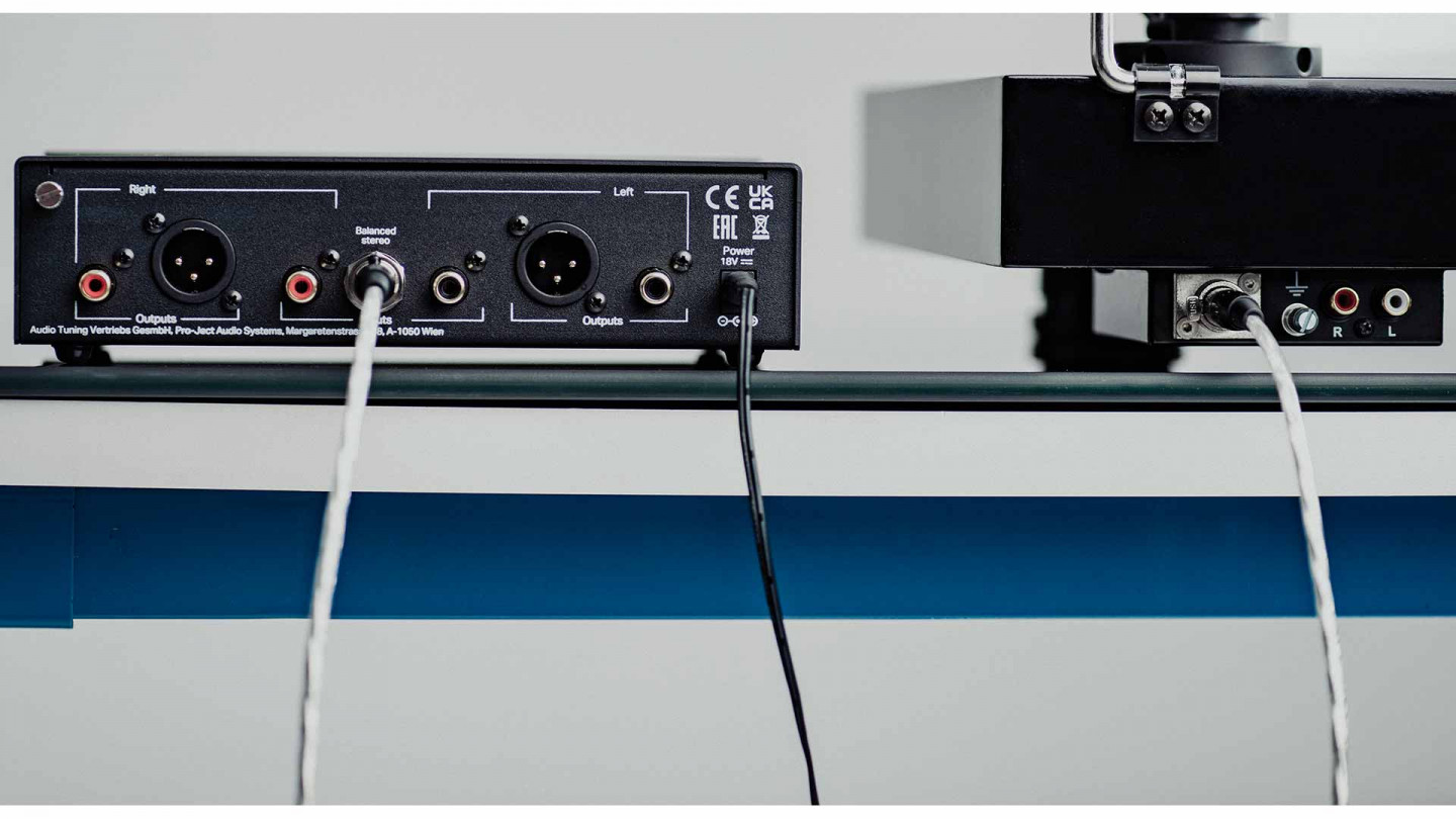 X2 B Balanced Turntable w/ Quintet Red MC - Pro-Ject Audio USA